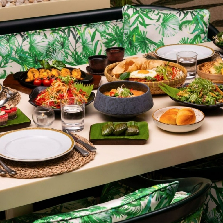 Giardino Ocean Feast Dinner Buffet Brunches Palazzo Versace Hotel, Dubai